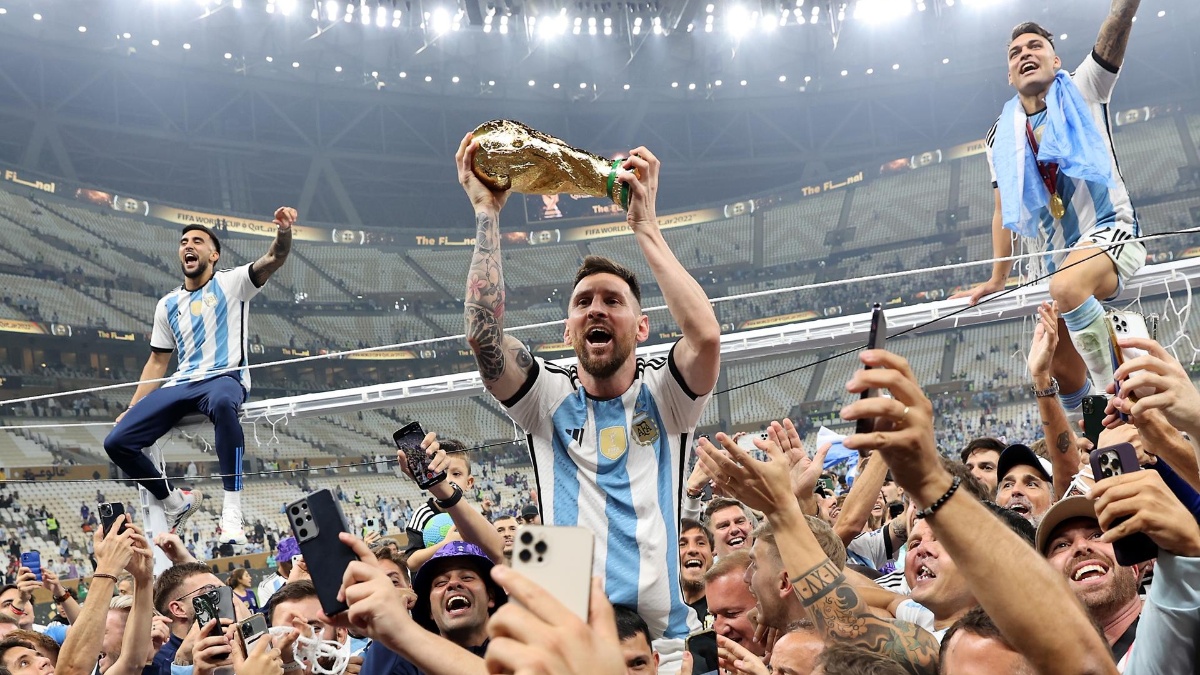 "Messi me dijo que parara de tomar alcohol en los festejos de campeón"