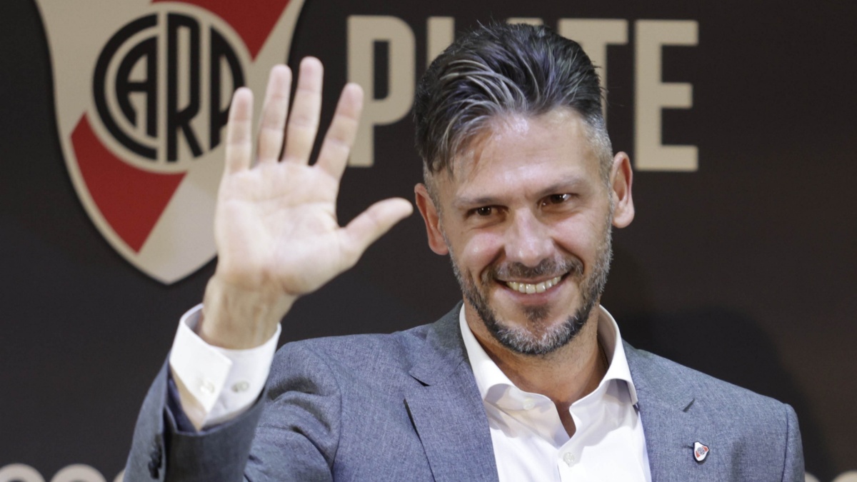 "Demichelis puede pedirme consejos, sé cómo ganarle a Boca"