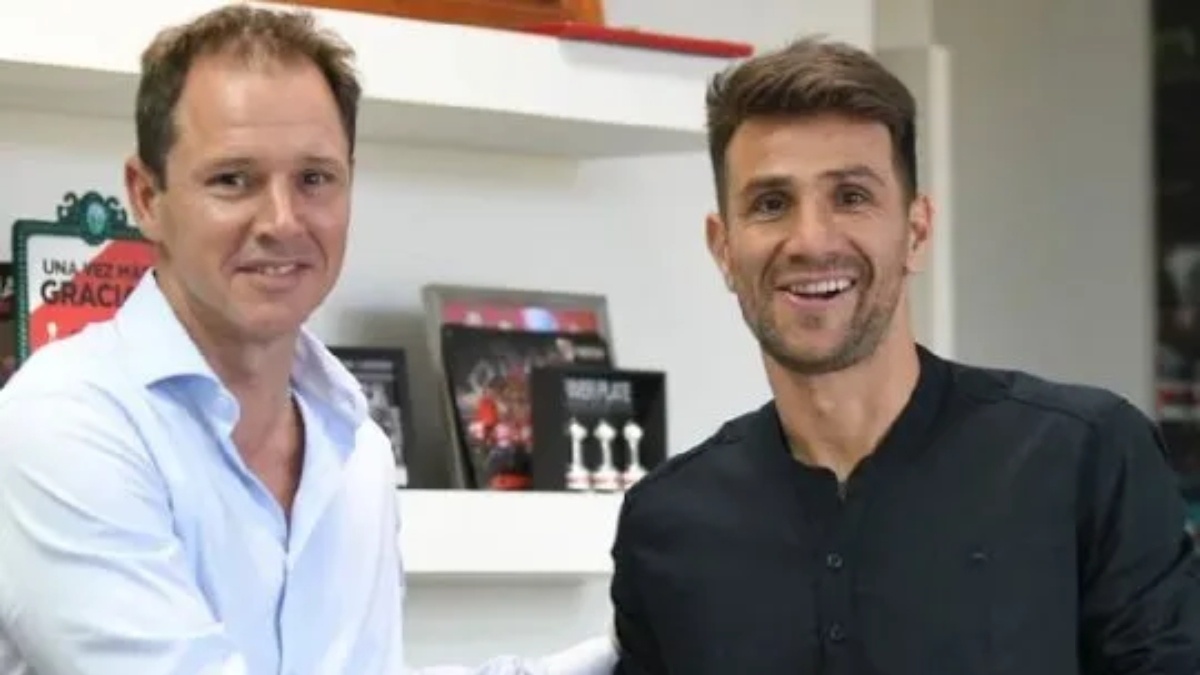 Ponzio quiere un refuerzo top para la Libertadores: "El mundo River sueña"