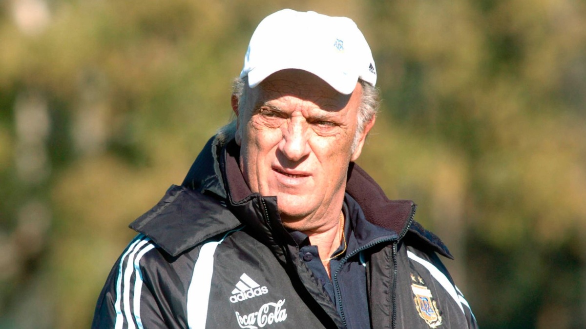 Coco Basile liquidó a un ex jugador de la Selección: "Me hizo la cama"