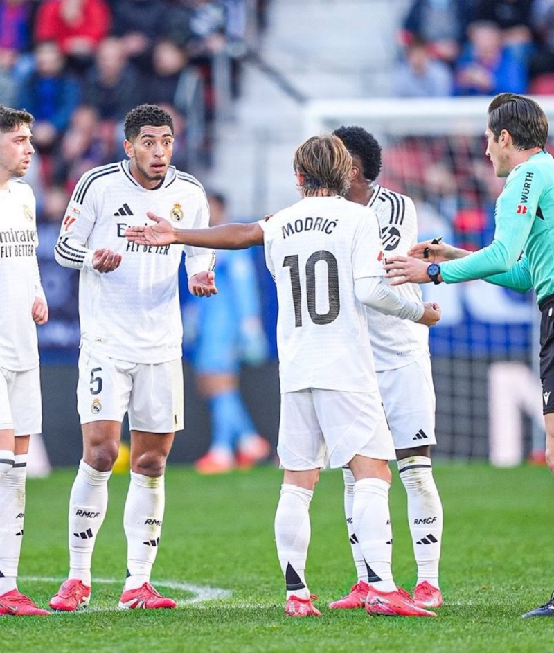 ¡Escándalo en España! Expulsaron a Bellingham y todo Real Madrid contestó