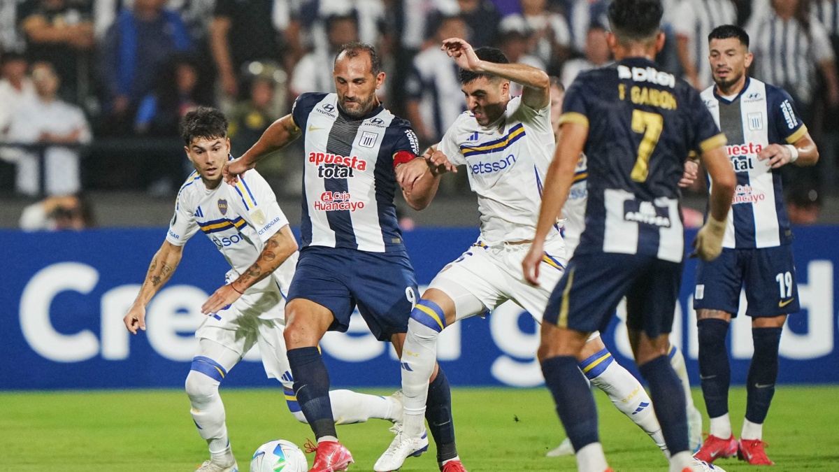 Alianza Lima sorprendió a Boca y le ganó 1-0